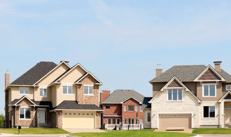 Navigating Real Estate Transactions in Small-Town - LucyKingdom
